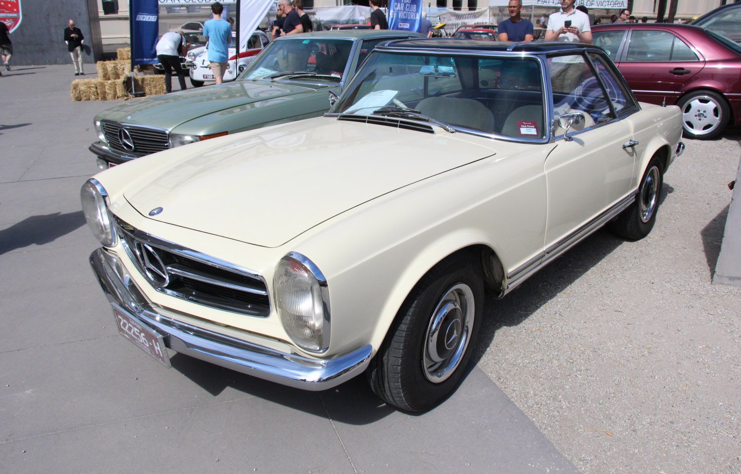 Mercedes-Benz SL Coupe (W113) 250 SL (150 Hp) Automatic